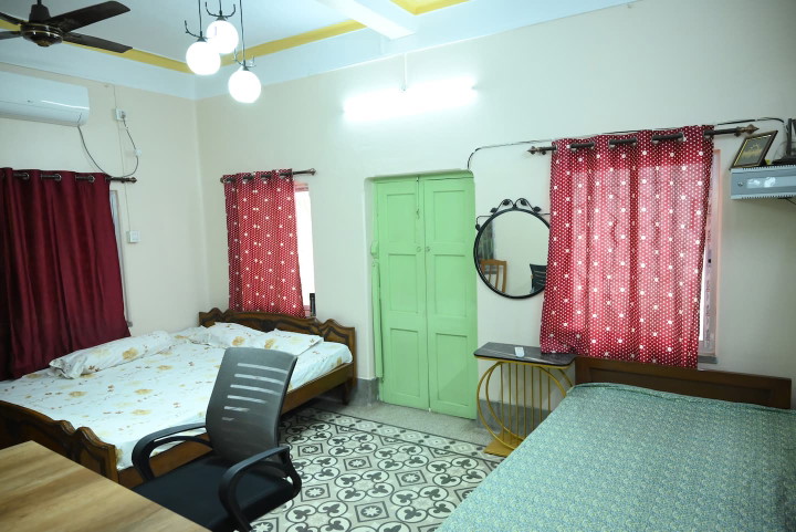Madhuri Homestay1st Floor | Cozy 2bhk (Non-ac) - China