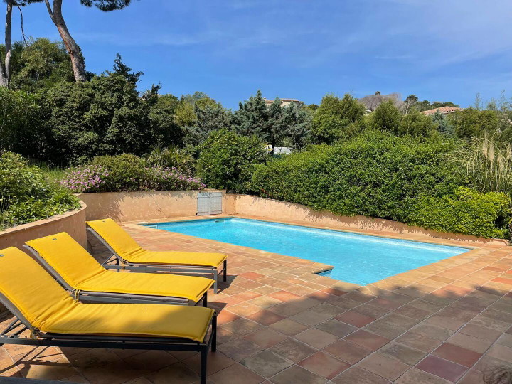 Maison Chaleureuse Avec Piscine - Saint-Tropez