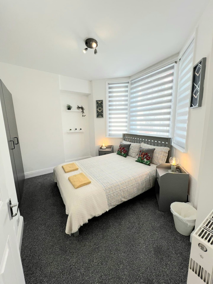 Cosy Central 2 En- Suite Bedrooms Apartment - East Sussex
