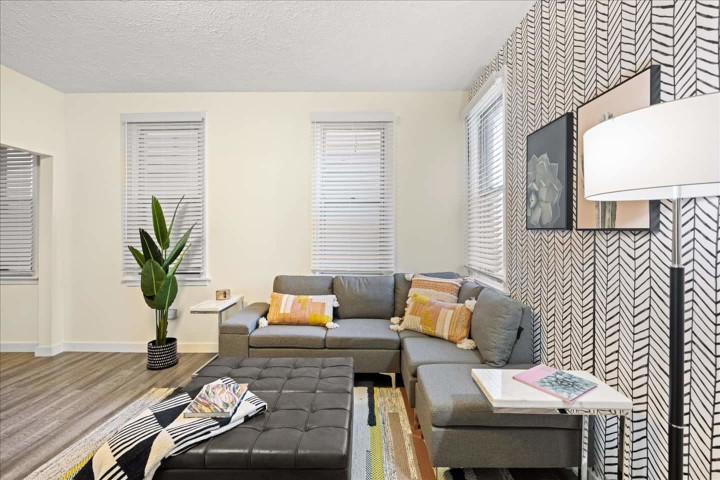 Stylish, Sleek 3-bedroom Near Acrisure Stadium - Pittsburgh, PA