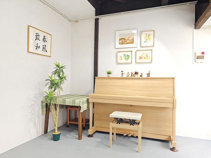 2-minute Walk To Korean Town / House With Piano / Free Bicycle And Parking Available! - Osaka