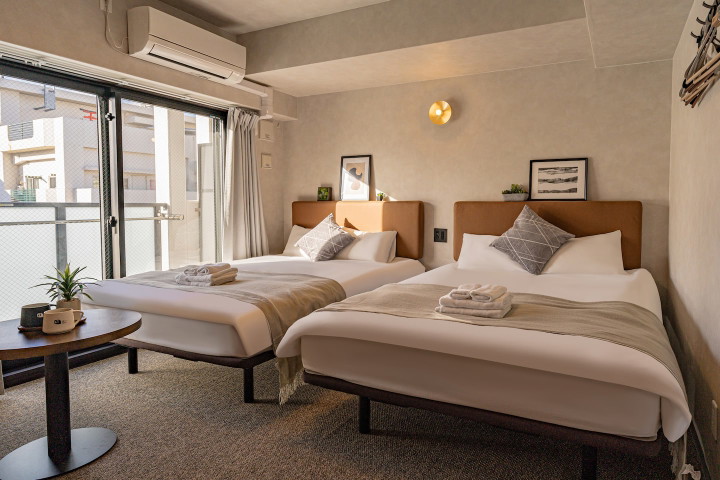 Kuromon 2/nipponbashi Station 3 Min/kuromon Market/shinsaibashi/dotonbori/namba/tsutenkaku/usj/direct Access To Kix Two Queen Beds Apartment 1 - Japan