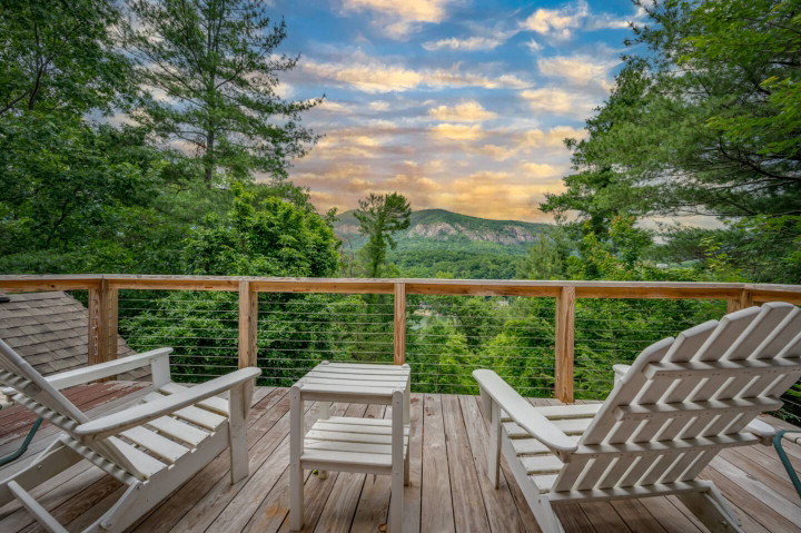 Lake Lure Cabin | Views, Game Room, Sleeps 10 - Lake Lure, NC
