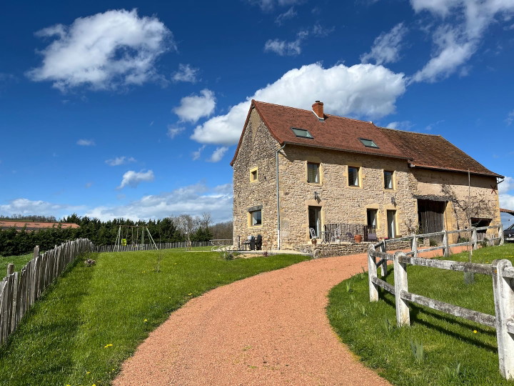 Jolie Maison De Campagne Au Cœur Du Brionnais - La Clayette
