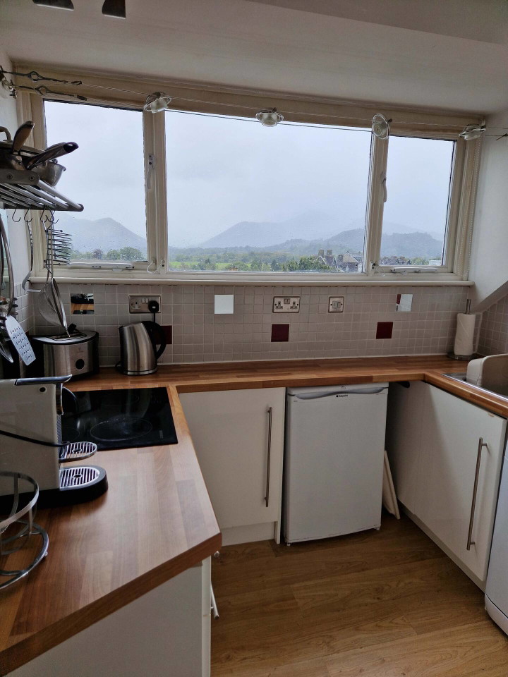 Quirky Central Apartment. Free Parking. Fell Views - Keswick
