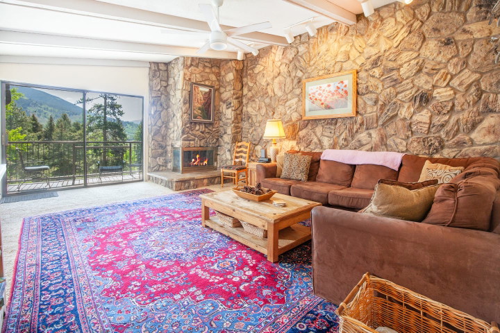 Walk To Shops! Beautiful Views On Lake Dillon + Hot Tubs & Pool - Summit County, CO