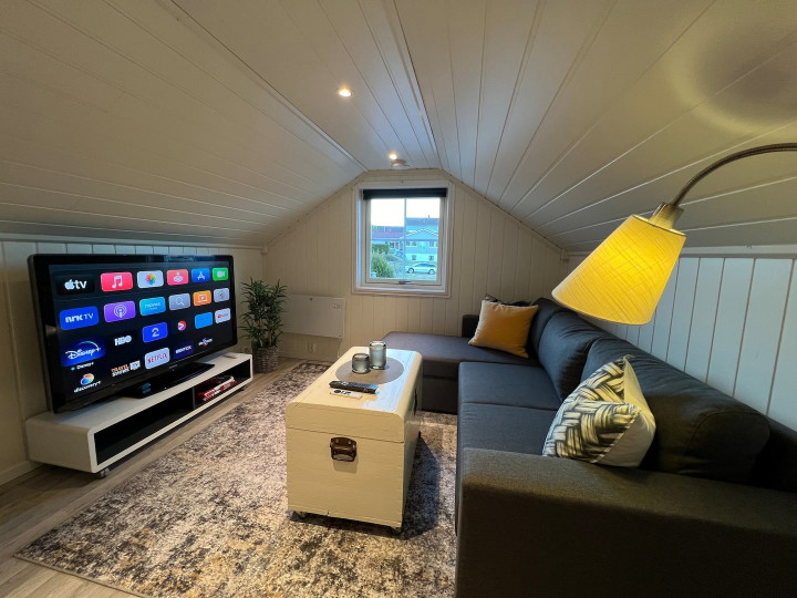 Cozy Loft With Terrace, Close To The Sea, Mountains And ÅLesund - Alesund