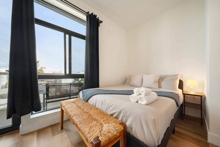 Your Ktown Escape: Studio Condo - Beverly Hills, CA