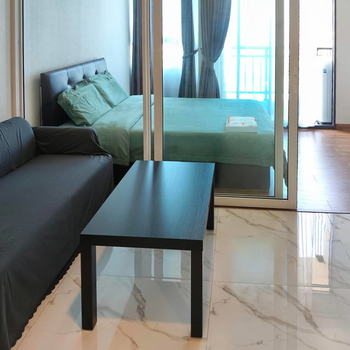 Fully Equipped With Appliances, Easy To Get Around, Located In The City Center - Thailand