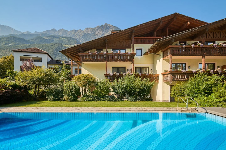 2-room Apartment With North And West Balcony - Lana