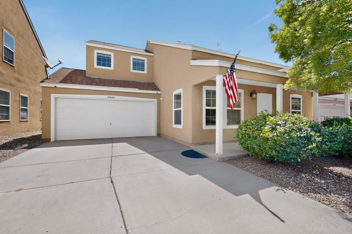 Peaceful 3bd/2.5ba Home W/ Yard, Garage - Rio Rancho, NM