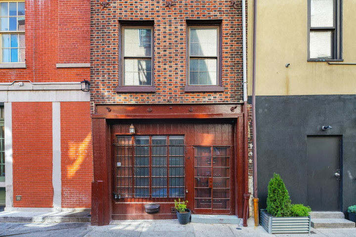 3br Home Steps To All Tourist Attractions Sleeps 8 - Philadelphia, PA