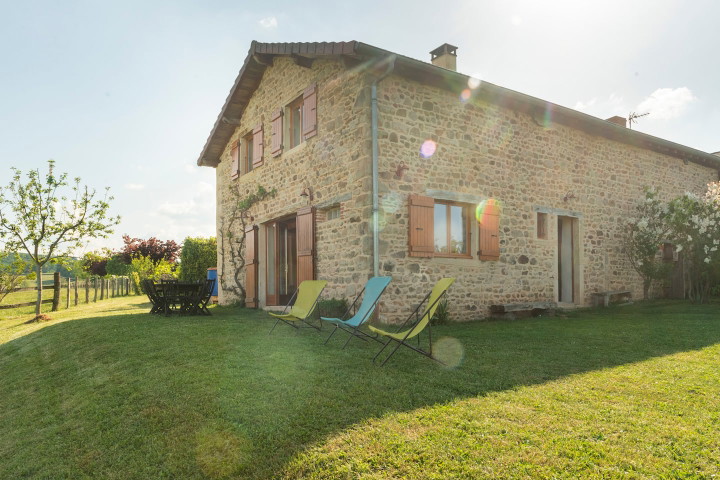 Gîte "Nature" En Bourgogne De Sud! - Beaujolais