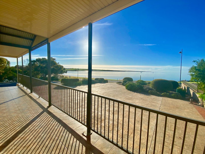 "Wotaview" Waterfront Holiday House - Streaky Bay