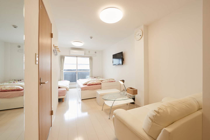 Accessible From 202 Namba Station, Sakuragawa Station, And Osaka Loop Line Ashiharabashi Station - Japan