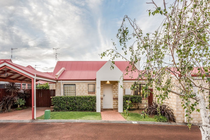 Conveniently Located 250m (Approx) To The Exquisite Shores Of Geographe Bay - Busselton