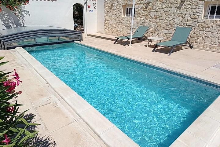 Chambre-cuisine-sdb Dans Propriété Avec Piscine. - Fontaine-de-Vaucluse