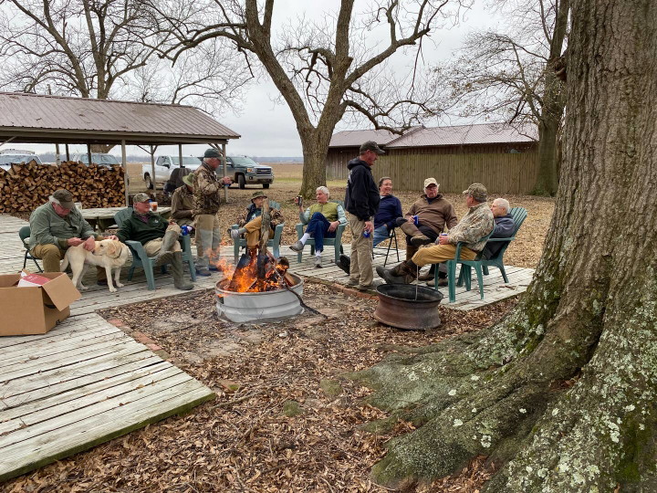 Stuttgart Humphrey Bayou Meto Hunting Cabin - Stuttgart, AR