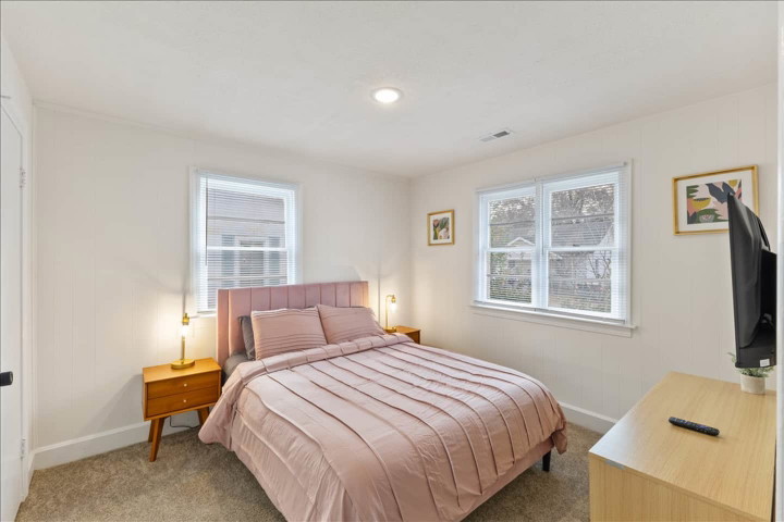Cozy Retreat For Groups Of 6 | Centrally Located - Wilson, NC