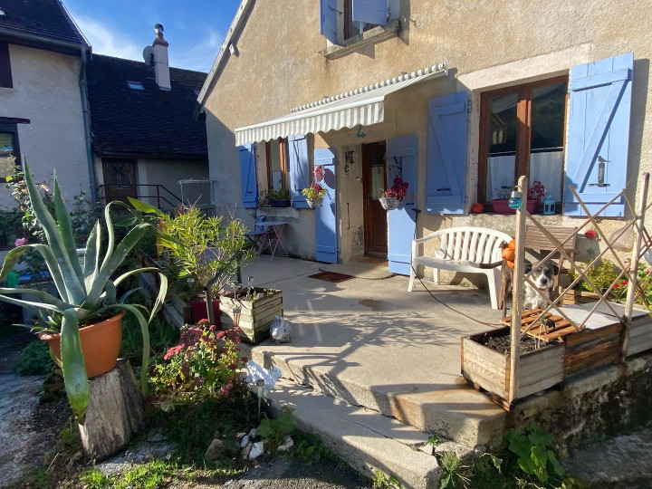 House With Terrace. - Arbois
