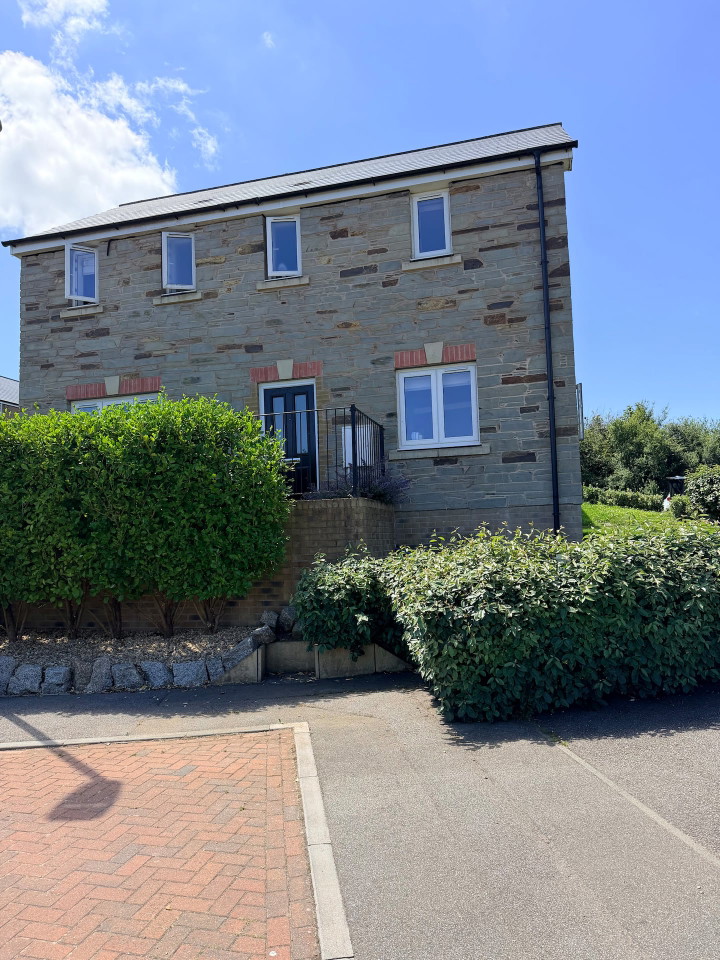 Modern 3 Bed Detached Falmouth | Nr Swanpool Beach - Penryn