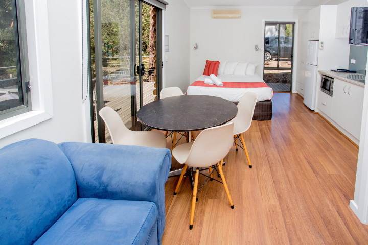 Standard Cabin (Sleeps 4) - Healesville