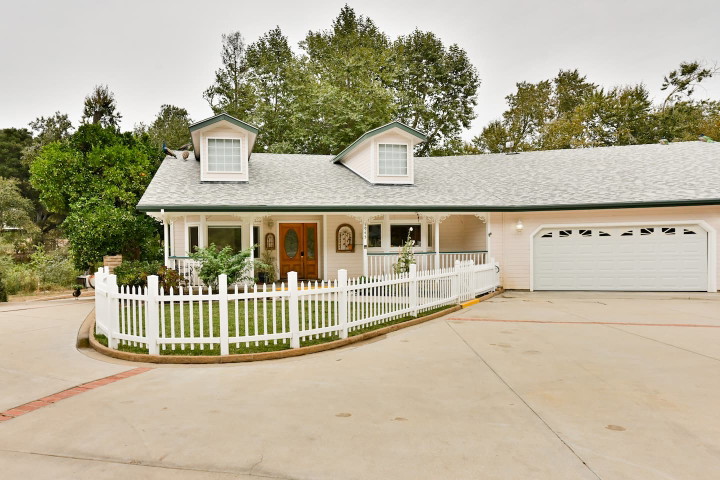 Stay On A Winery! 7 Minutes From The Beach - San Luis Obispo, CA