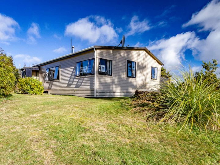 Four Peaks Cottage. Village Centre, Rural Outlook! - National Park