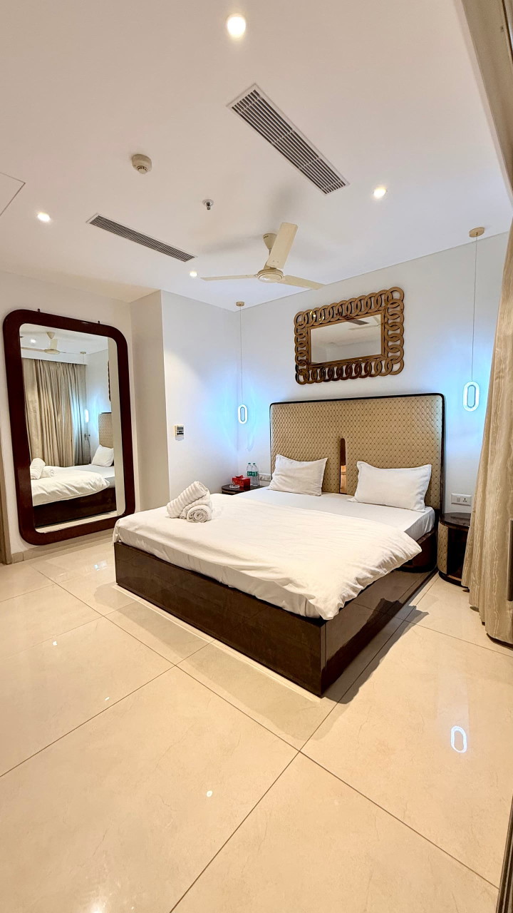 High Rise Royal Luxury 2 Bhk With Private Patio - Gurugram