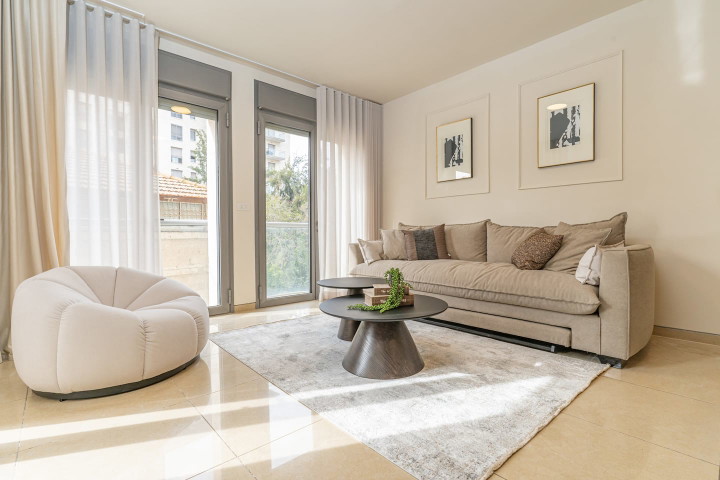 Luxury And Large 2 Bedroom - Rav Kuk Residence - Jerusalem