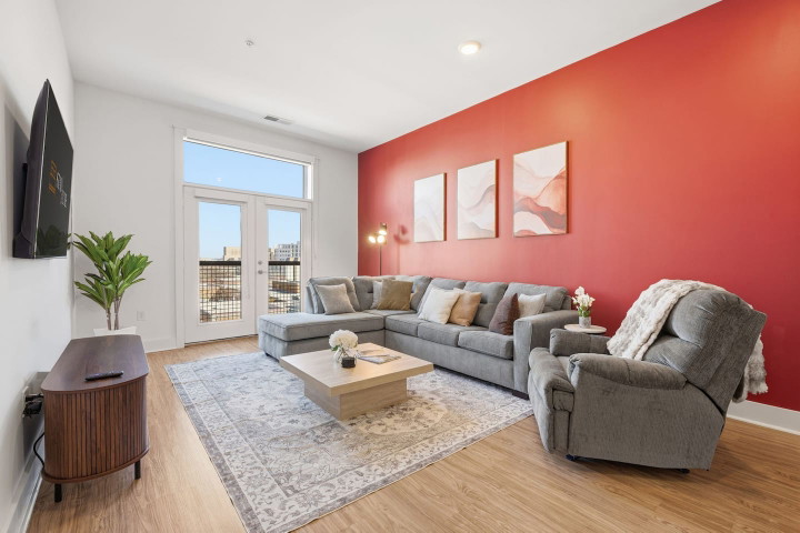 Carolina Horizon | Pool, City Views, Free Parking - Cotswold - Charlotte
