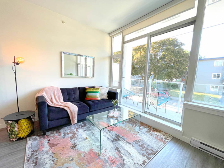 Entire Apartment + Parking In Pleasant Mount Pleasant - North Vancouver