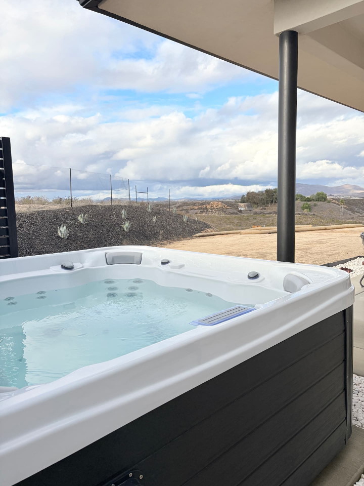 Relaxing Wine Country Stay | Hot Tub | Agave Farm - Temecula, CA
