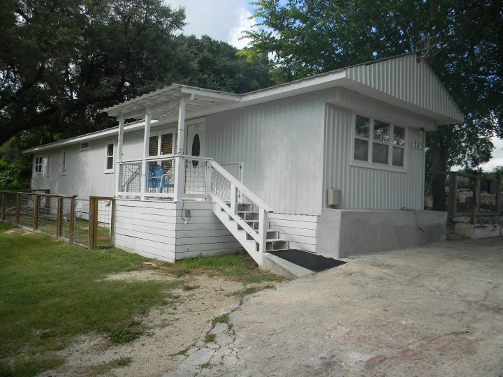 Long Creek White House - Seguin