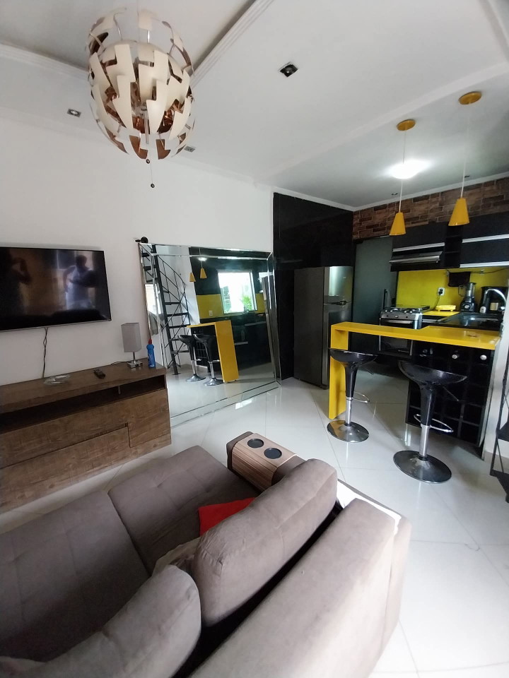 Linda Casa Confortável Home Office - Duque de Caxias