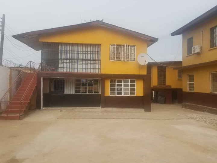 Cozy And Safe Living In Freetown At Byrne Lane - Freetown