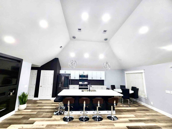 Poolerbnb, Spacious Modern Getaway Near Savannah! - Pooler, GA