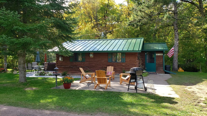 Bear Creek Country Cabin A Cozy Stay With Hot Tub - Minnesota
