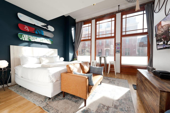 Updated Condo In The Historic Jarvis Building - Do - Durango, CO