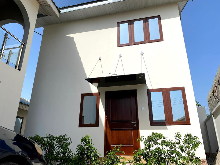 Adjiringanor Villa - Accra