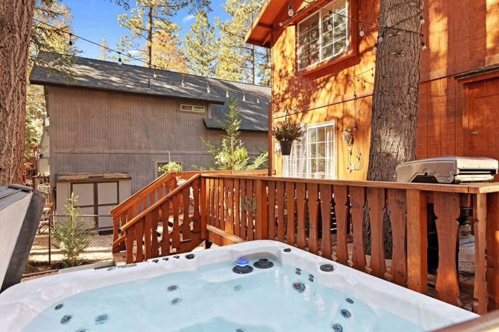 Moonbears Modern Chic Cabin, Spa Near Bear Mtn - Big Bear Lake, CA