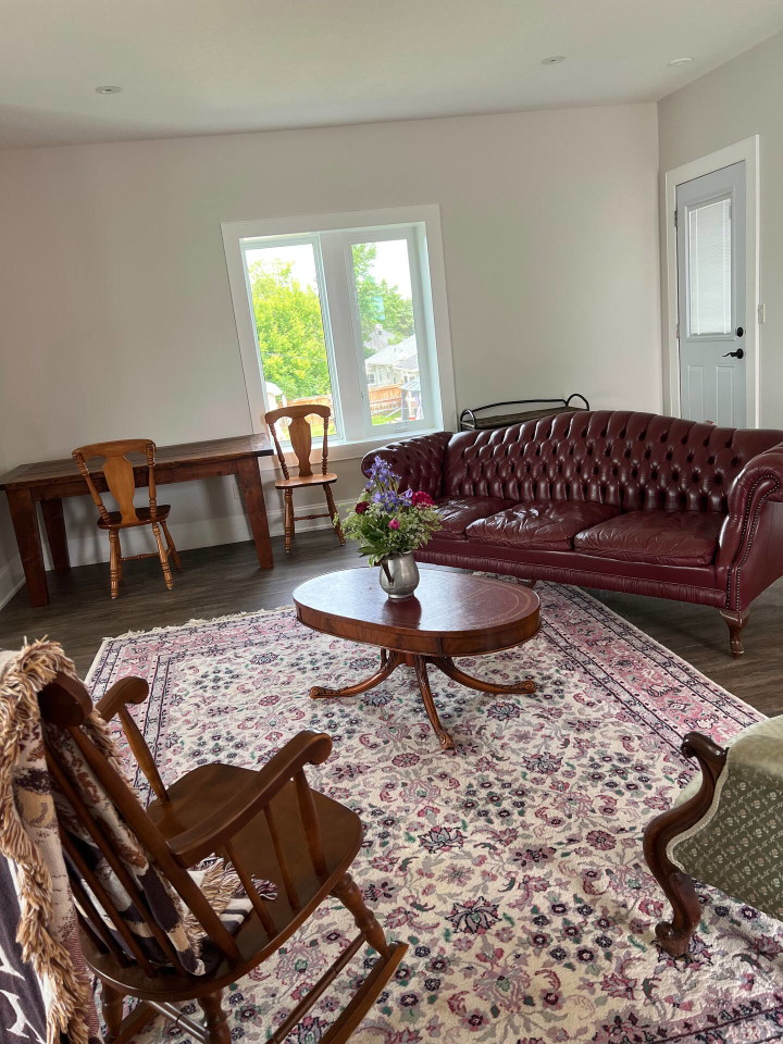 Brand New Private Guest Suite With A Mountain View - High River