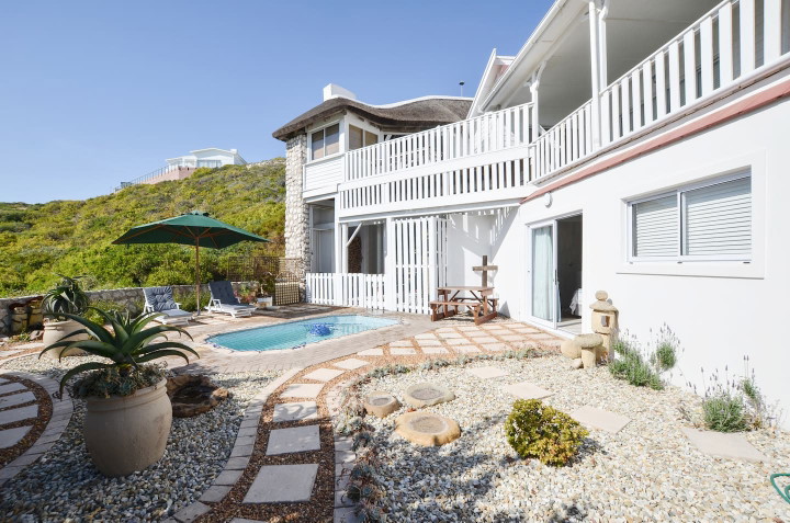Hemelstoep Pool View Small Comforts With A Pool - Yzerfontein