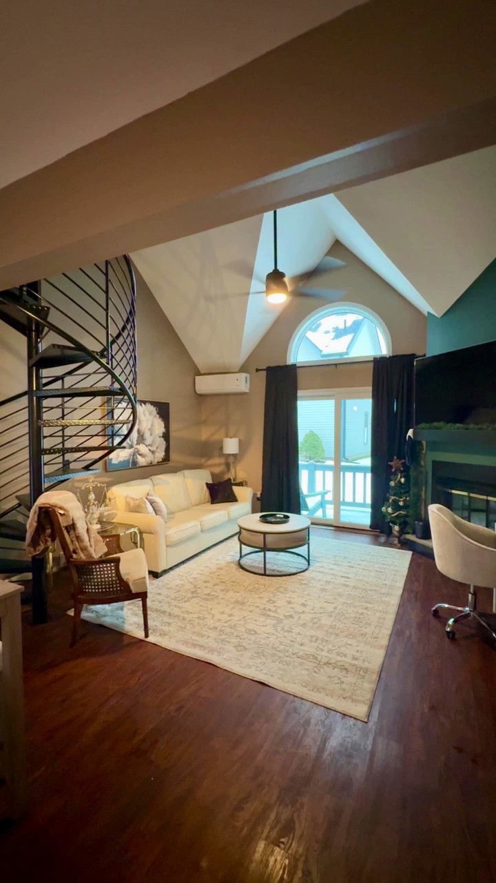 Cozy Condo With Ski Hill Views - Ellicottville, NY