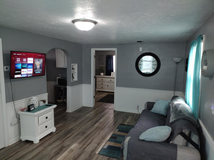 Central Location Close To Parks, Lake And Colleges - Indiana (State)
