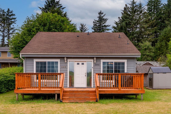 Sunset Beach House, Mins From Astoria, Charming - Warrenton, OR