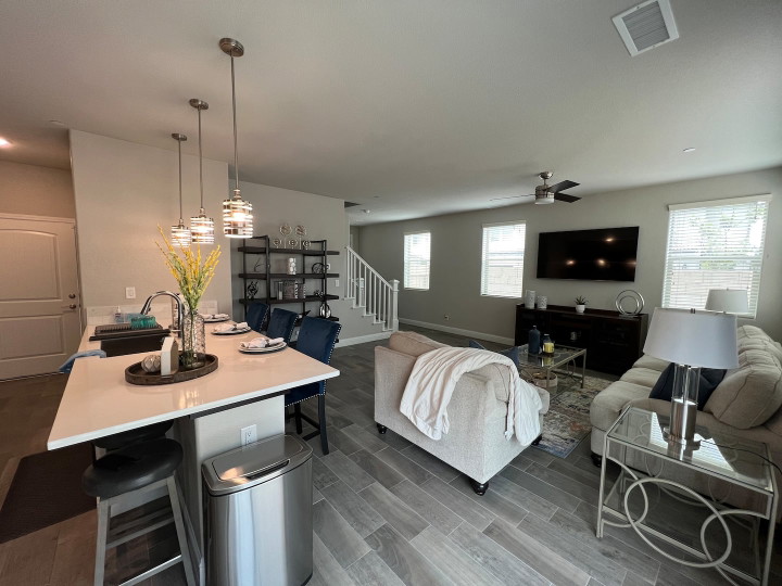 Modern 3 Bd Home In Gated Community W/pool Access - Fresno, CA