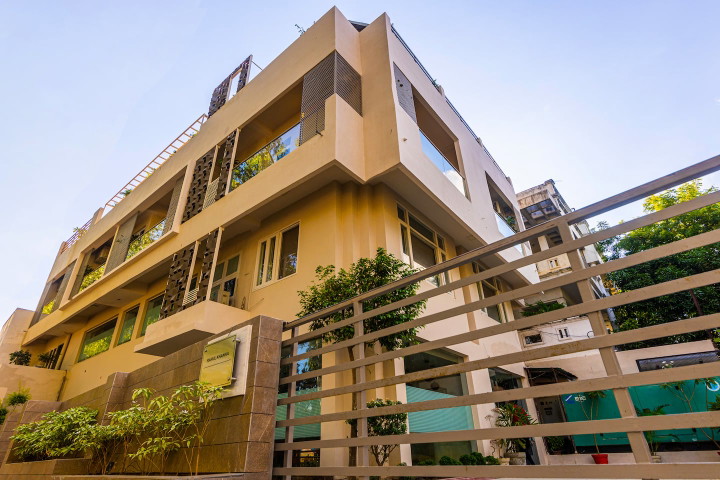 Urbancove | Elegant 13 Bhk Villa I Gomti Nagar - ラクナウ