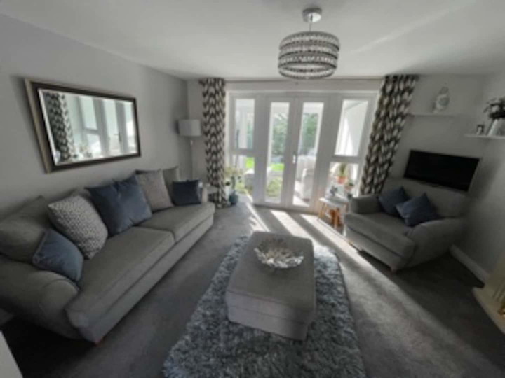 Sparkling Clean Family Get Together Home In Stroud - Stroud