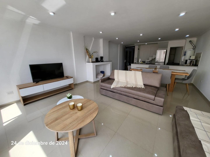 Apartamento Amplio, Moderno Y Nuevo. - Córdoba, Argentina